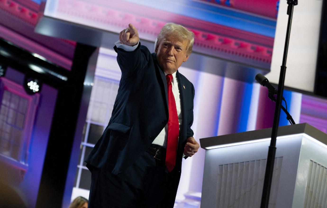 Donald Trump's Shoulder Pads Torn Apart During Elon Interview: Photo