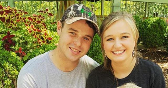 Kendra & Joseph Duggar Have Their First Date Night Since Baby Number 2