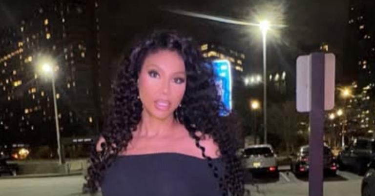 Tamar Braxton Strips Down For 48th Birthday After Divorce