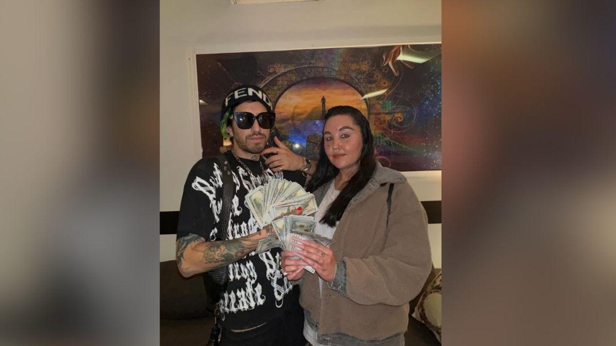 Amanda Bynes Shows Off $100 Bills As She Teases New Music Project