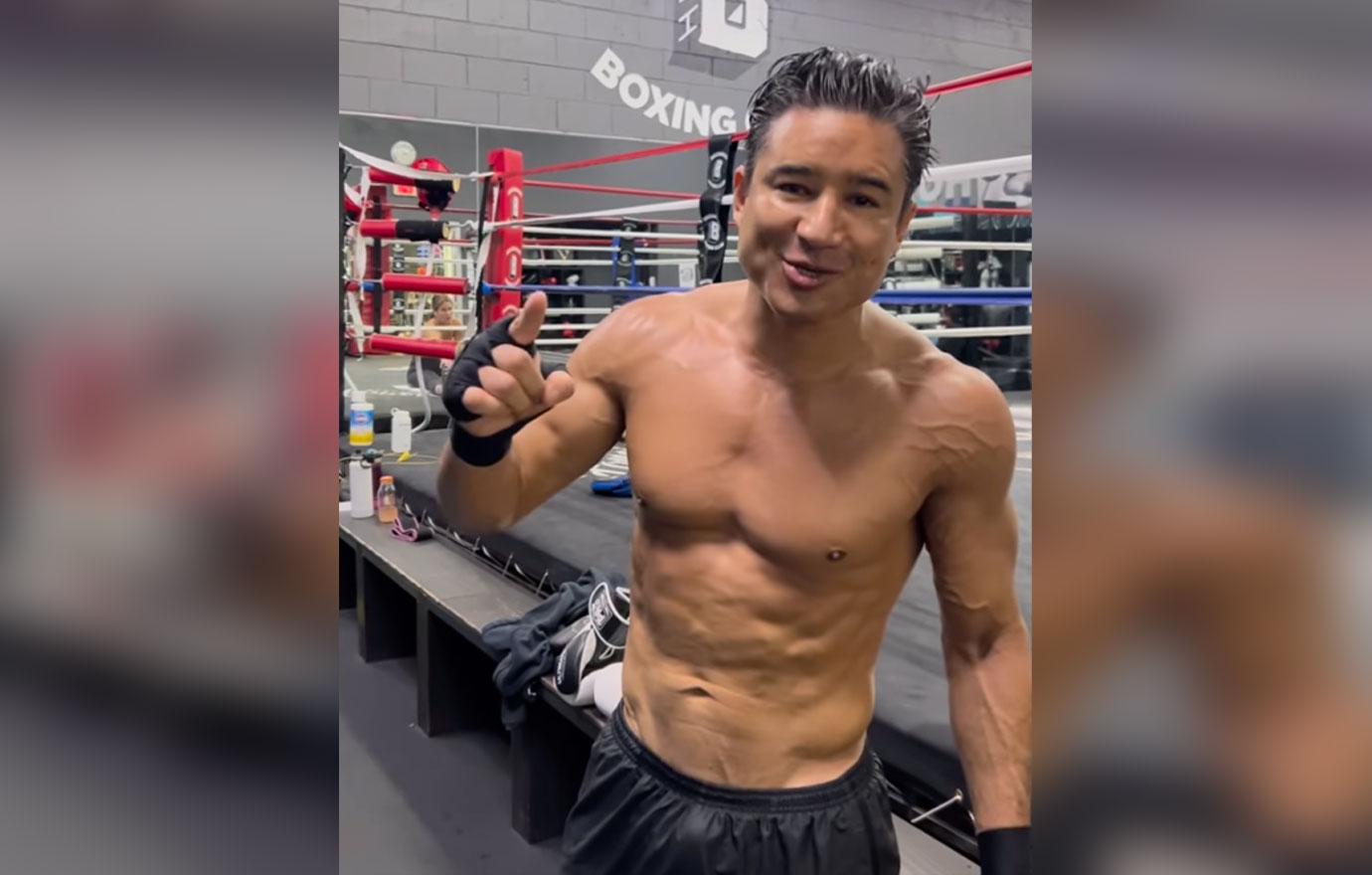 Mario Lopez's Most Attractive Moments & Handsome Photos
