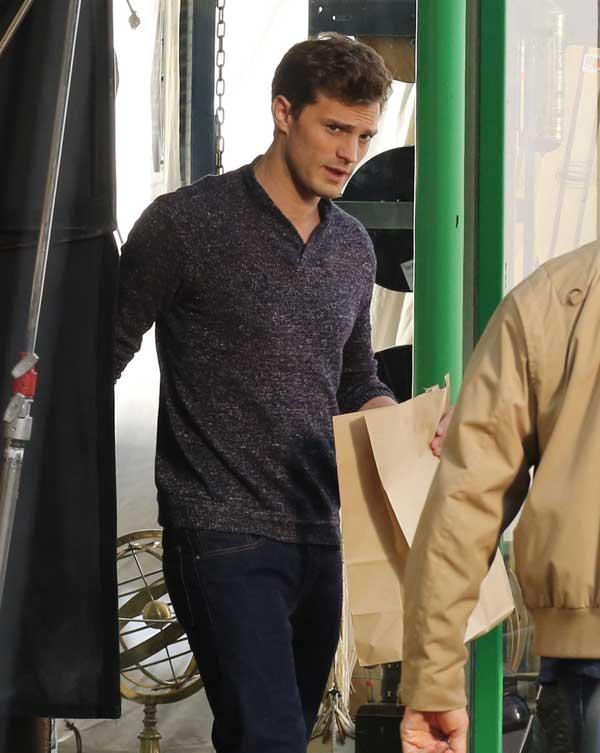 OK! Quick Pics: Buff John Krasinski Hits the Gym, James Dornan Films ...