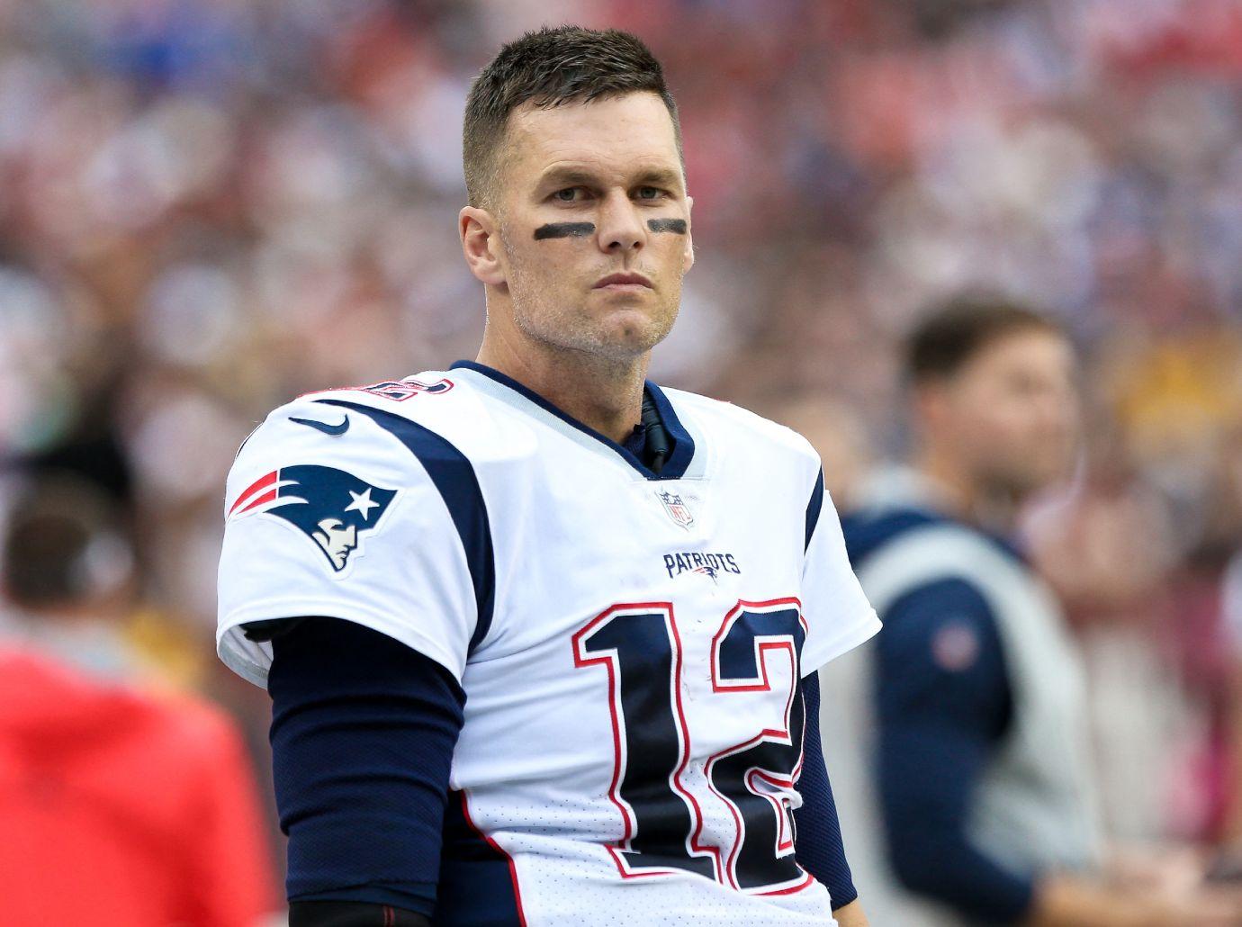 Tom Brady Warns Jeff Ross At Roast For Robert Kraft Joke: Watch