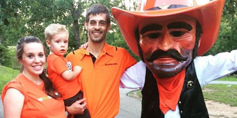 Jill Duggar Wears Pants AGAIN & Shows Off Her New Nose Piercing