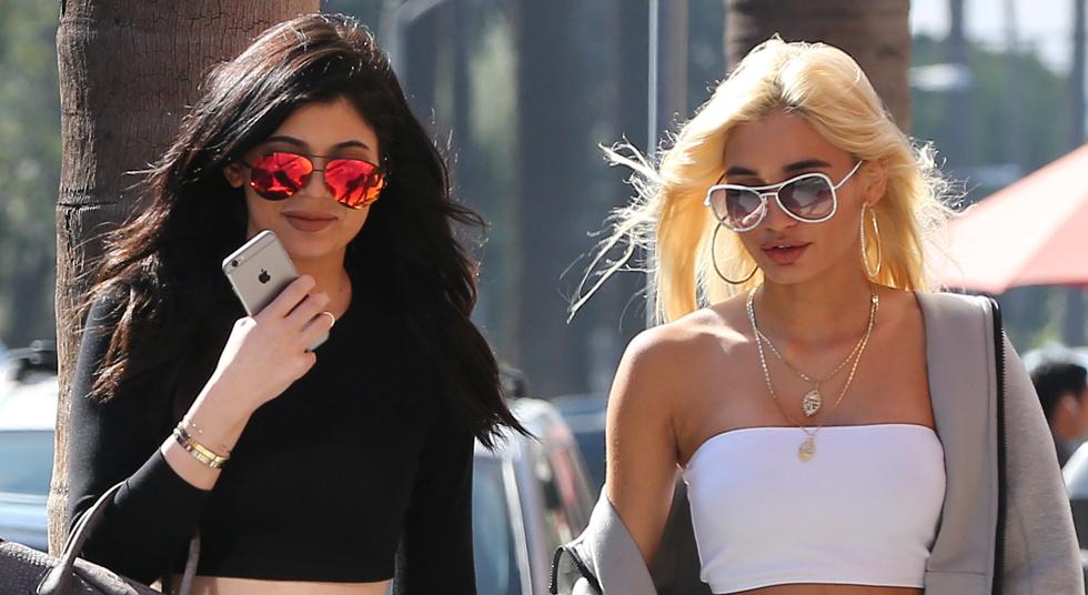 Besties Who Brunch! Kylie Jenner & Pia Mia Hold Hands, Wear Matching ...