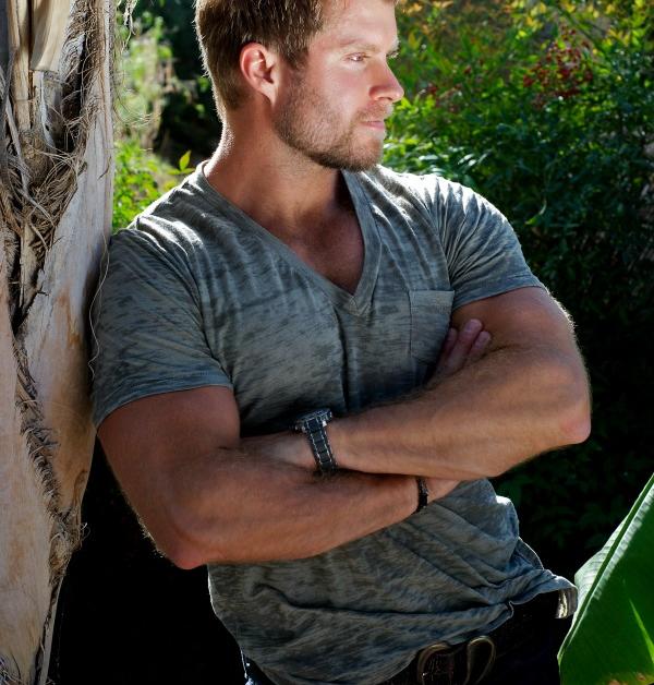 Work Off That Thanksgiving Turkey At Your Desk! See Celebrity Fitness ...