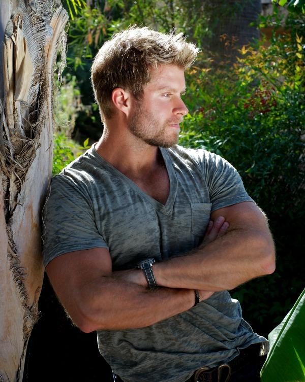 Work Off That Thanksgiving Turkey At Your Desk! See Celebrity Fitness ...