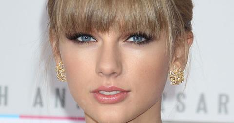 Star Bodies: Taylor Swift Shows Skin in a Cut-Out Dress