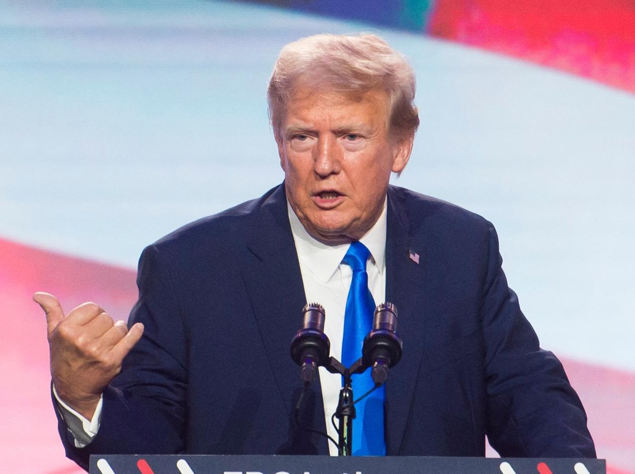 Donald Trump Didn't Wear Face Mask During COVID Because Of His Bronzer