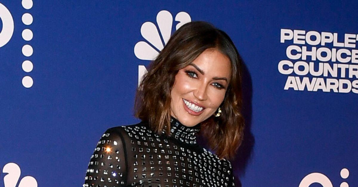 Kaitlyn Bristowe Shares B----- Augmentation Plans With 'Twins' Prank