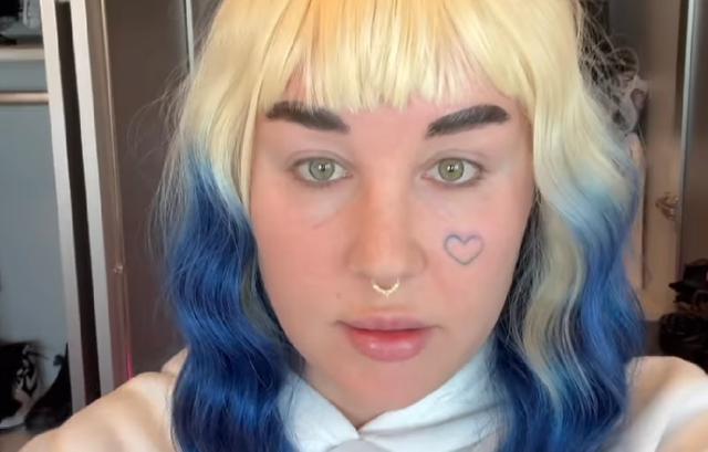 Amanda Bynes Now 'Rocking Extensions' After 'Wearing Wigs'