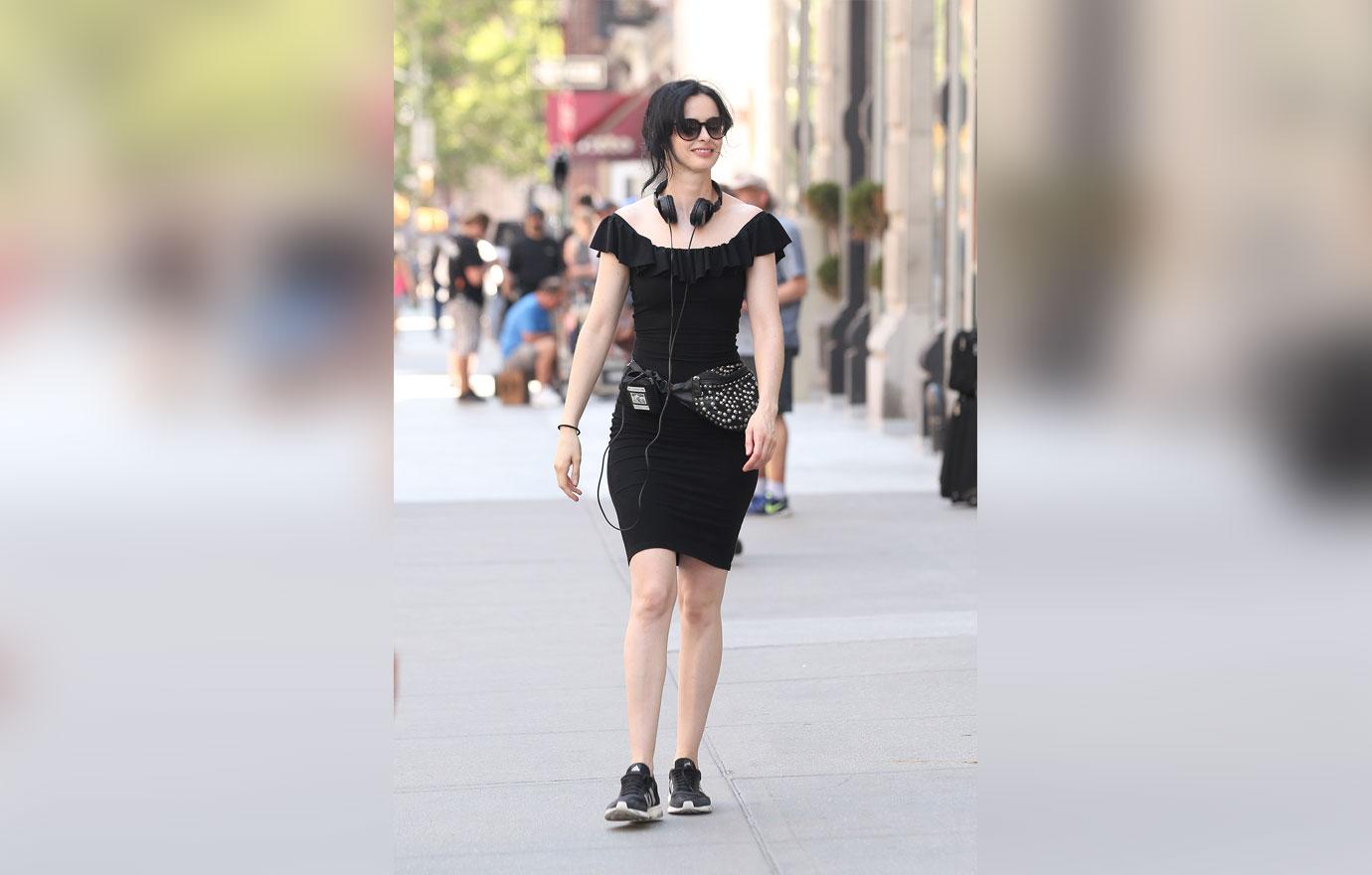 Krysten Ritter Smiles While Filming 'Jessica Jones' In NYC