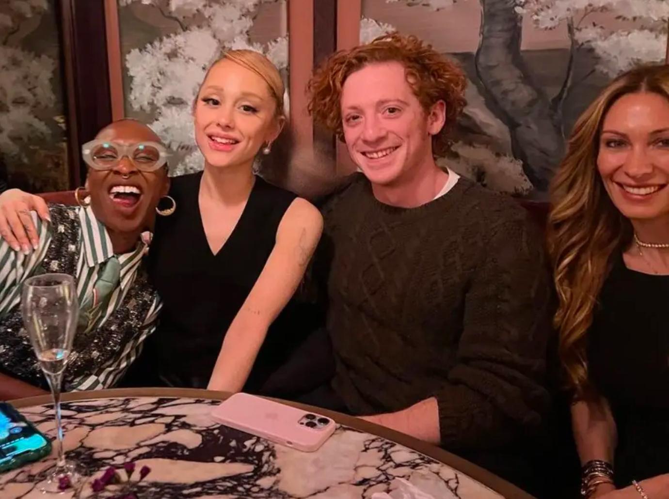 Ariana Grande's Rumored BF Ethan Slater 'Desperate' To Co-Parent Son