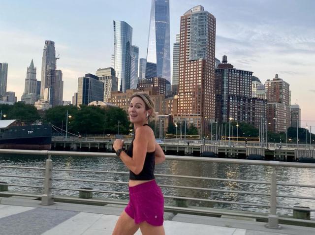 Amy Robach Goes On Morning Run Without Boyfriend T.J. Holmes