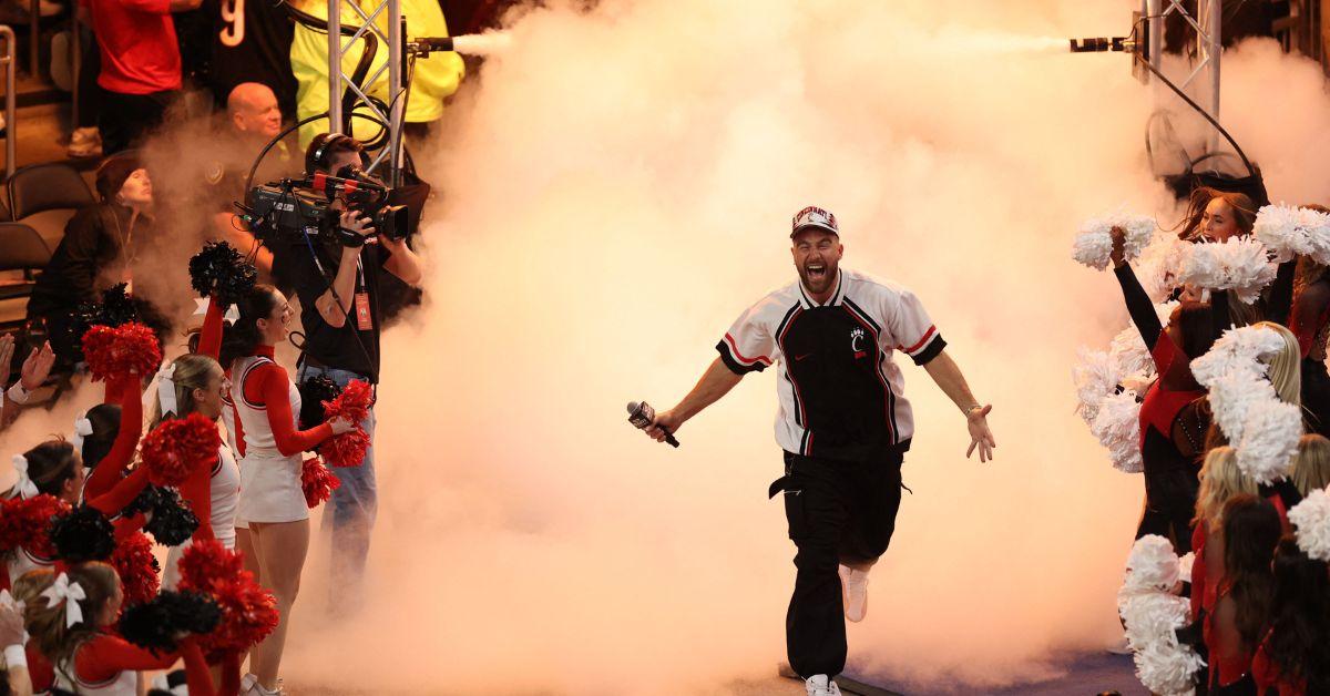 Travis Kelce How He Avoids Stuffing 'My Face Like A Little Fat Kid'