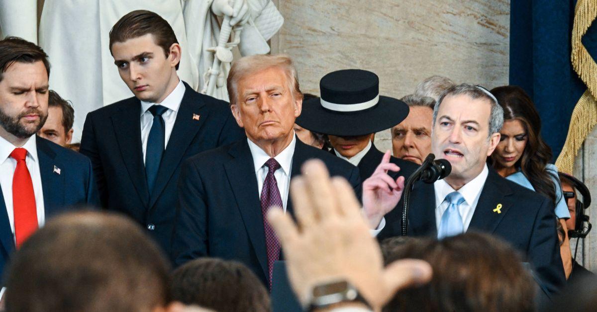 Barron Trump’s Height Goes Viral After Standing Over Donald