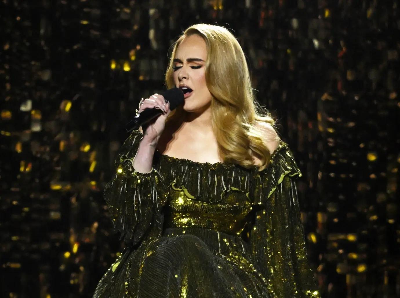 Adele Admits She's 'Desperate For Another Baby:' Watch