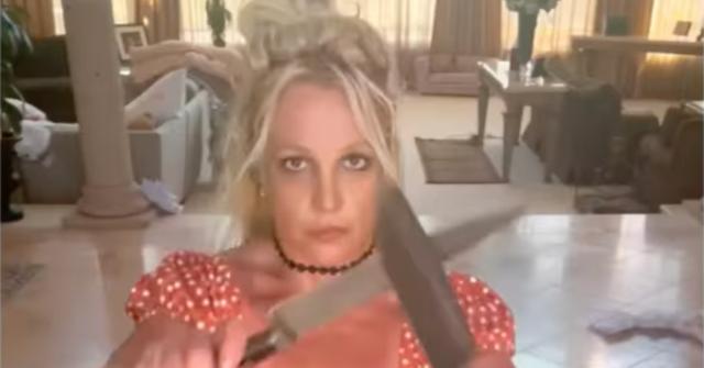 Britney Spears Dances With 'Fake' Knives In Concerning Video: Watch