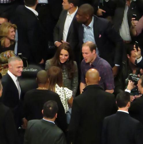 Prince William & Kate Middleton Meet Beyonce & Jay Z At Brooklyn Nets Game!