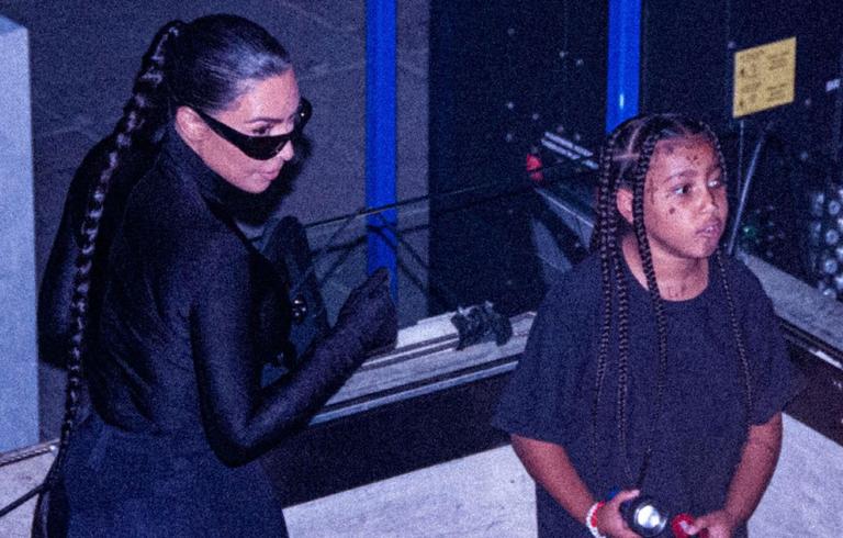 Kim Kardashian Gives Finger To Photographers After Outing With North