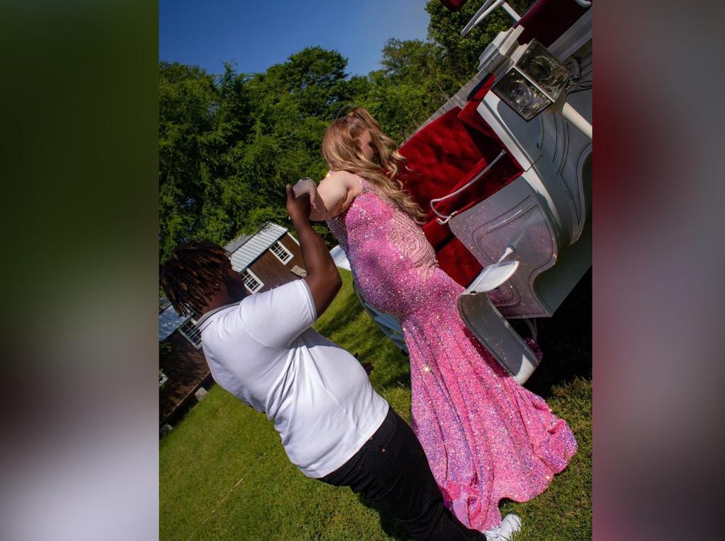 Alana 'Honey Boo Boo' Thompson Goes To Prom With Boyfriend: Photos