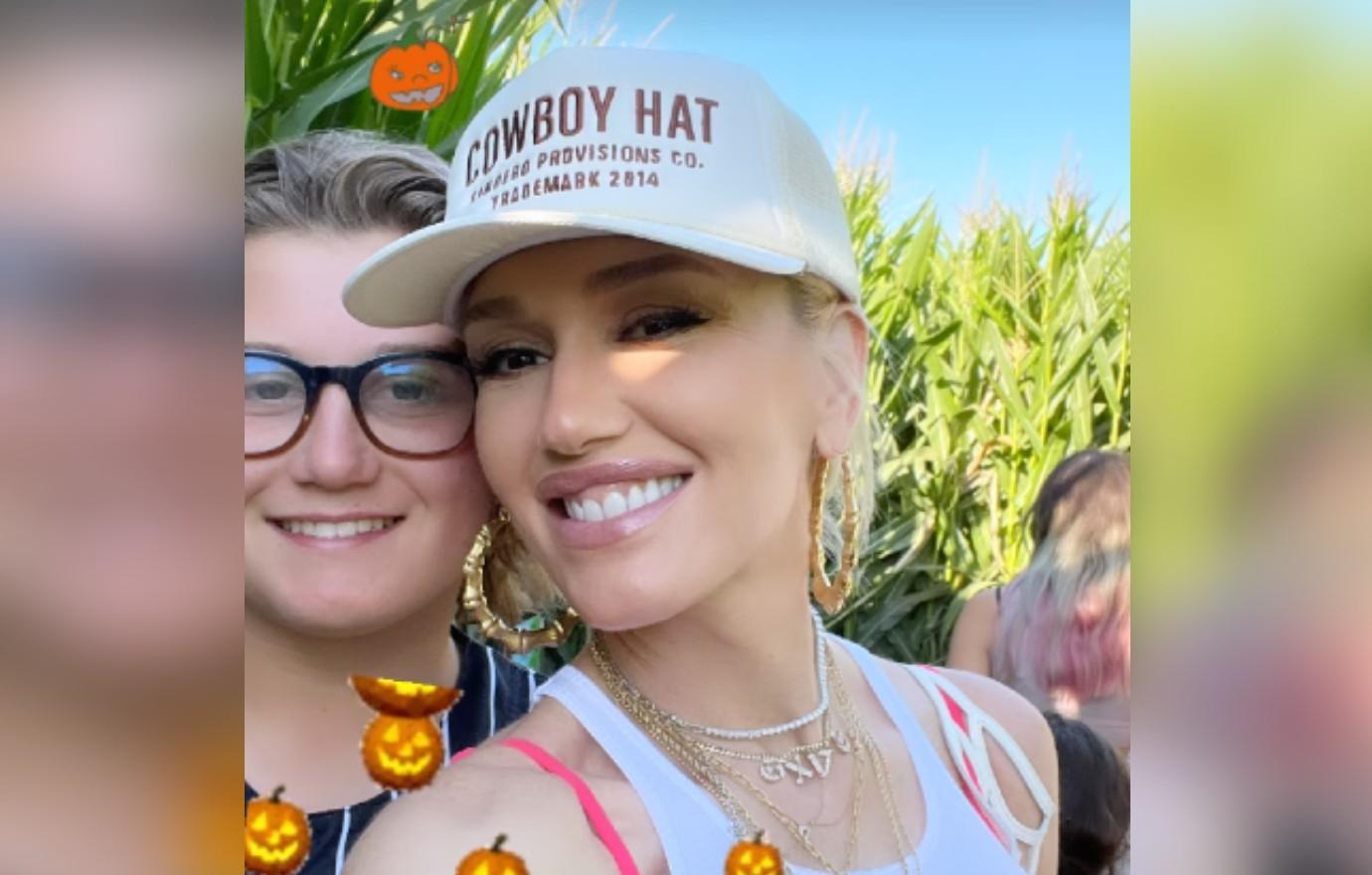 Gwen Stefani Takes Kids To Pumpkin Patch Without Blake Shelton: Photos