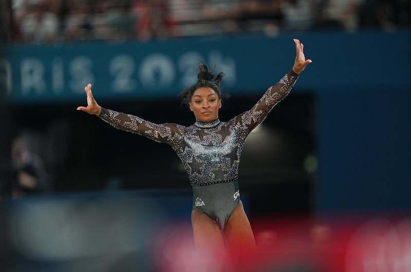 Simone Biles' Mom Trolls Snoop Dogg For Blowing Off Photo Opp