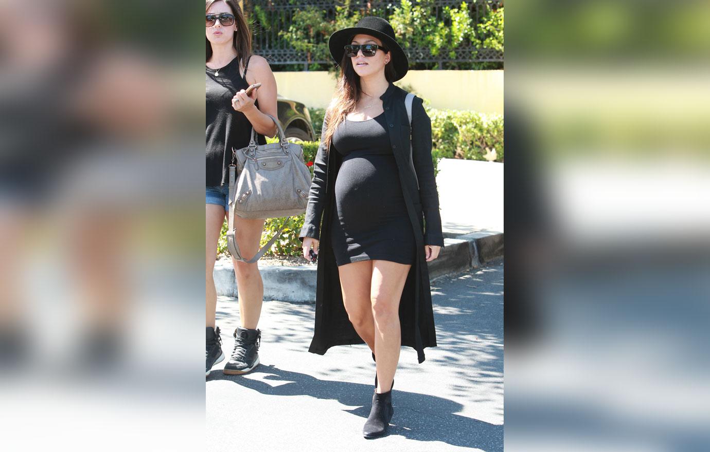 Celebrity Baby Bump Photos