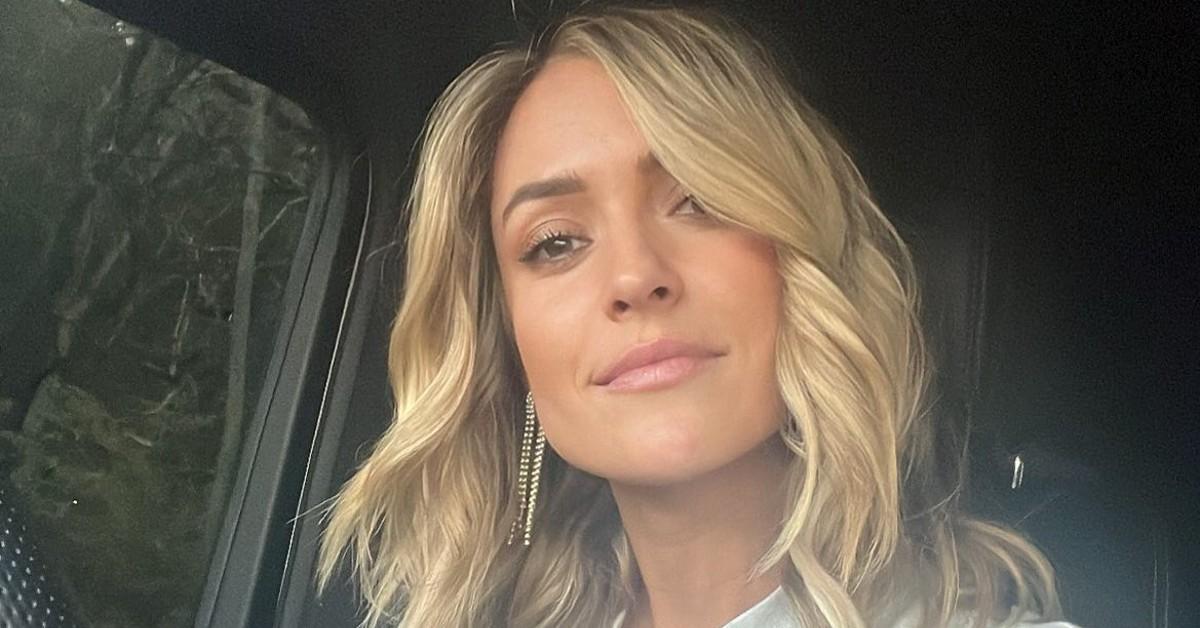 Kristin Cavallari Shows Fit Figure In Steamy Bathroom Selfie: Photo
