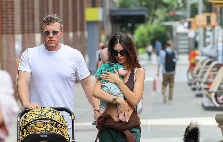 Emily Ratajkowski Keeping Ex-Husband's Ring, Says Divorce Isn't 'Sad'