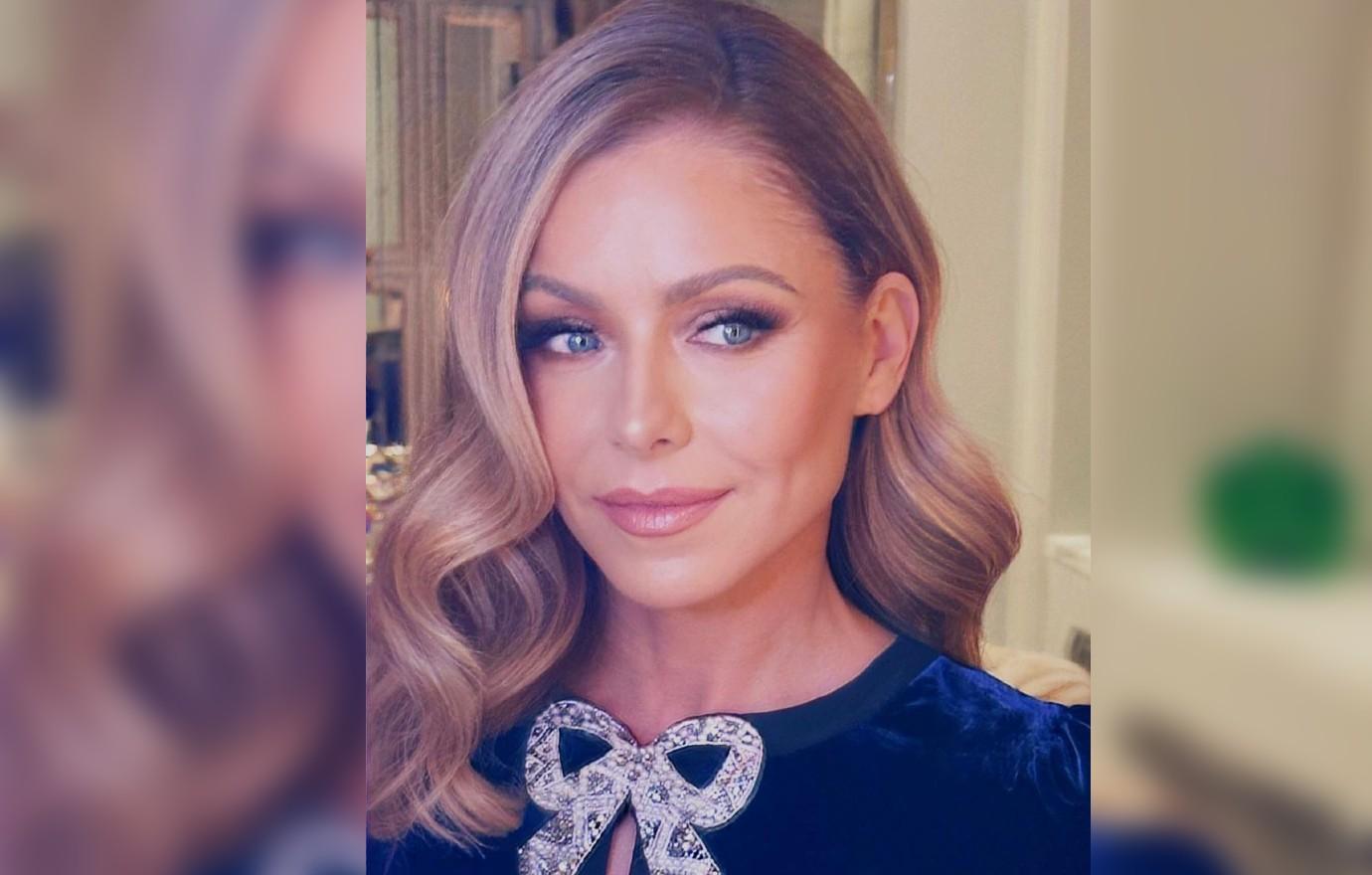 Mark Consuelos Flirts With Wife Kelly Ripa Via Instagram