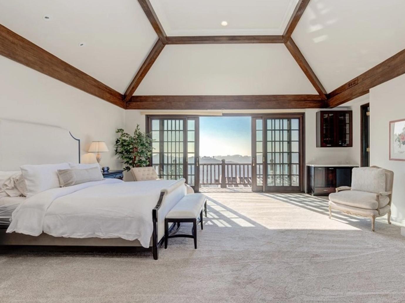 Melody Thomas Scott Sells California Home, Photos