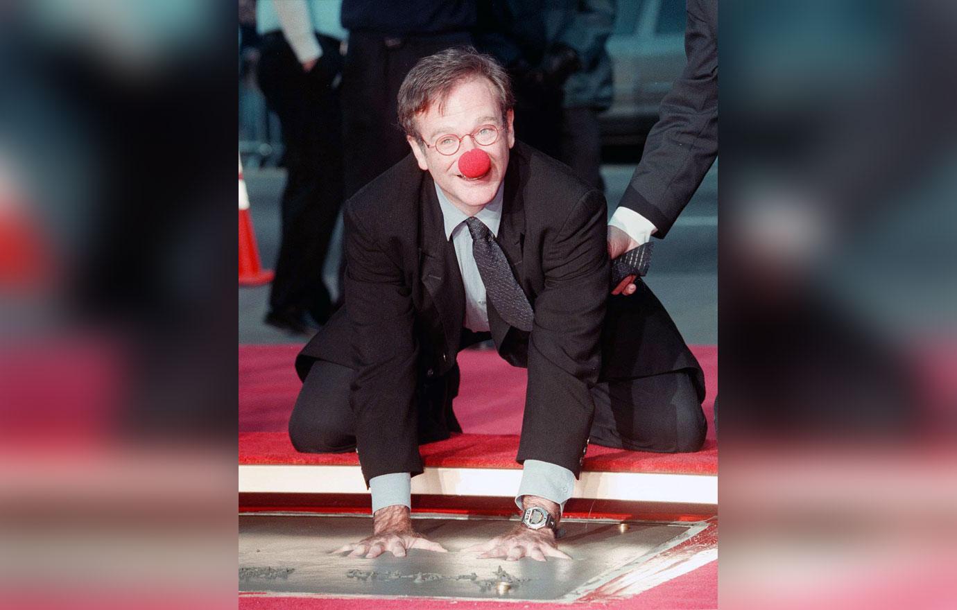 A Look Back At Robin Williams' Success, Stardom & Ultimate Demise