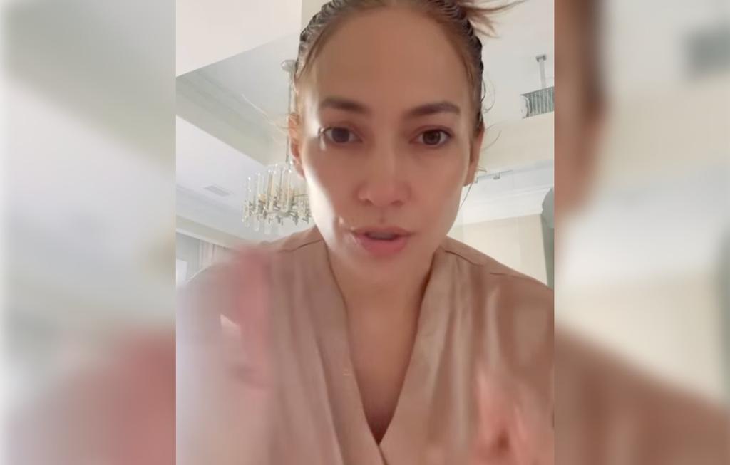 Jennifer Lopez Goes Makeup-Free & Brags About Not Using 'Filters'