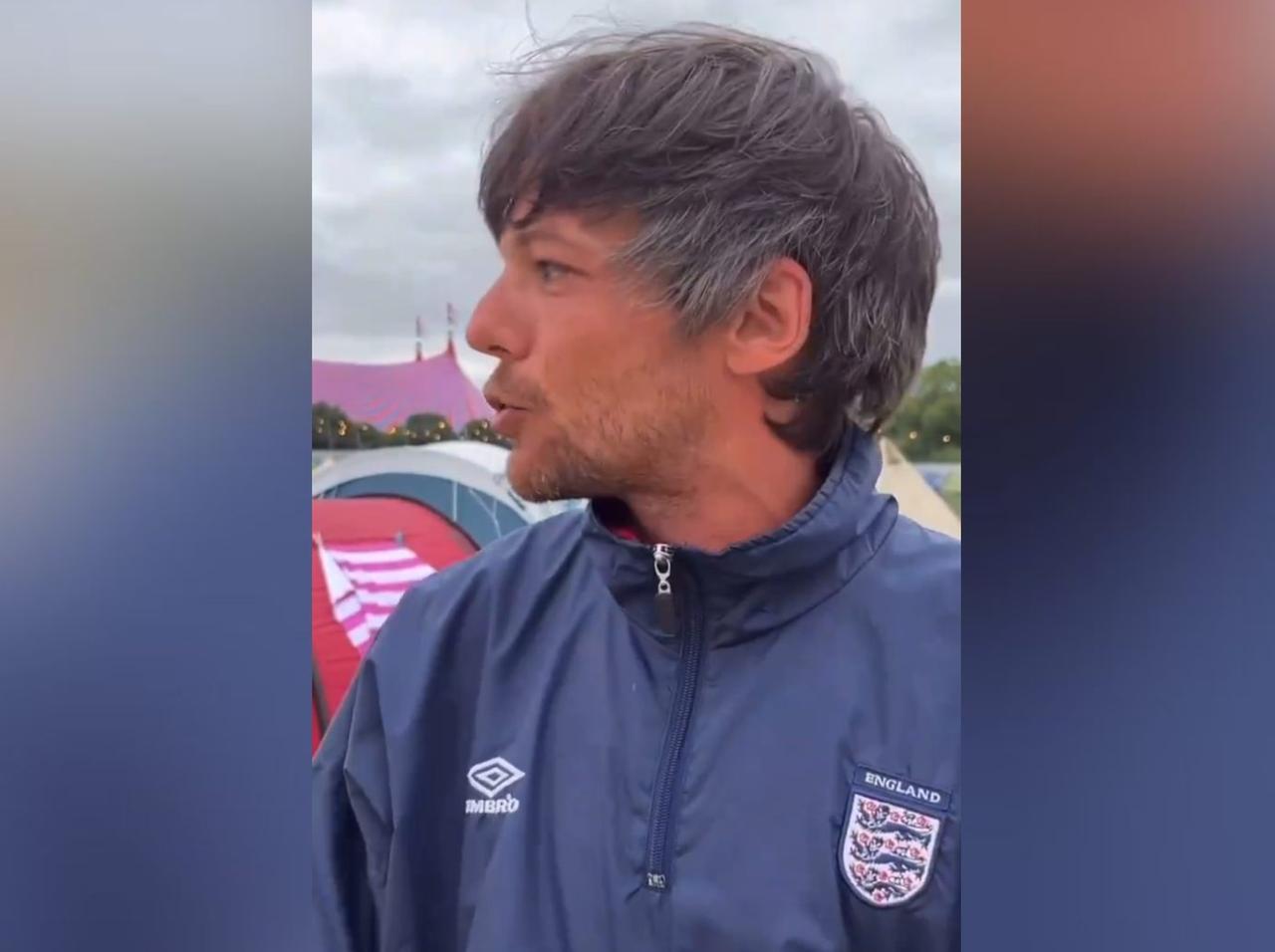 Louis Tomlinson, 32, Shocks Fans With Gray Hair: Photos