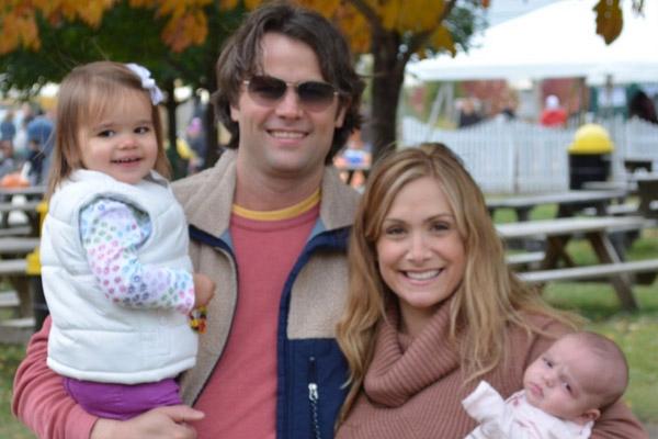 18 Bachelor and Bachelorette Contestants Who Found Love On And Off The Show