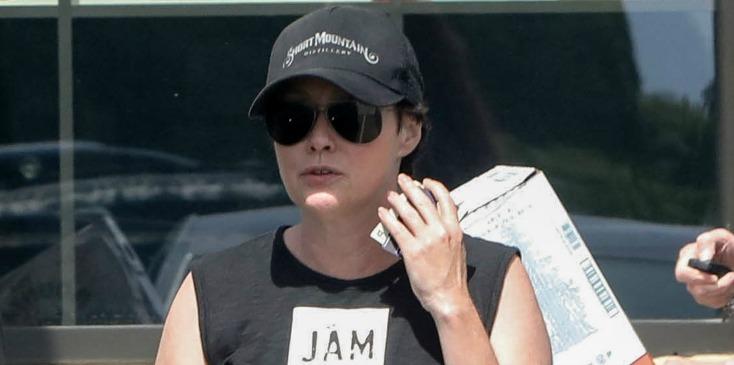 [PICS] 'Cancer Slayer:' Shannen Doherty Announces She’s In Remission!
