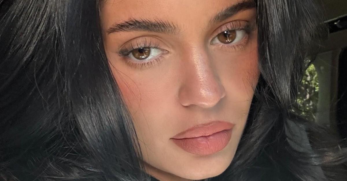 Kylie Jenner Shows Off Lips After 'Scaling Back' On Plastic Surgery