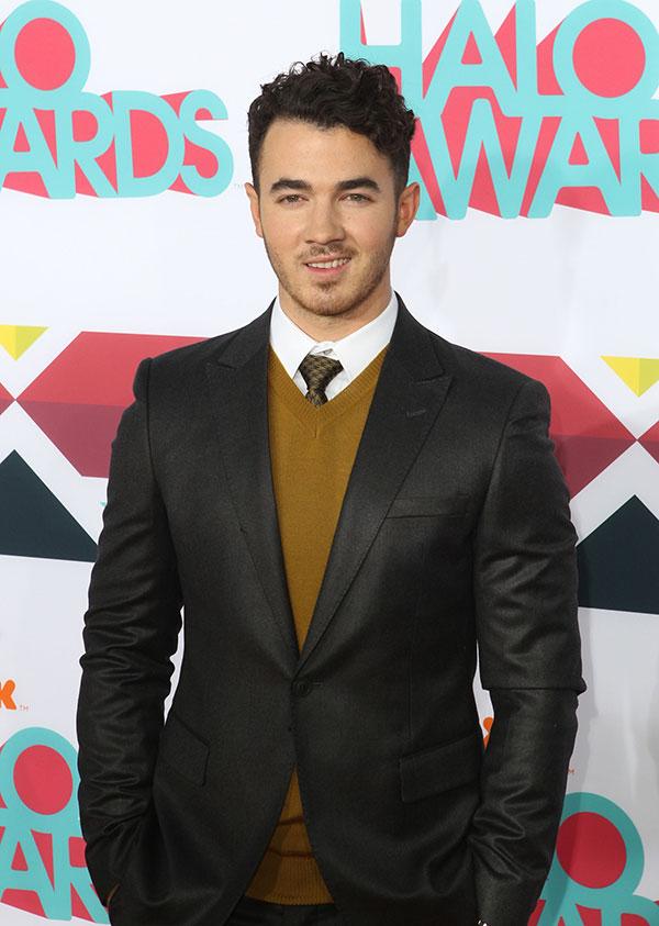 OK! Hottie of the Day: Kevin Jonas at the 2013 TeenNick Halo Awards