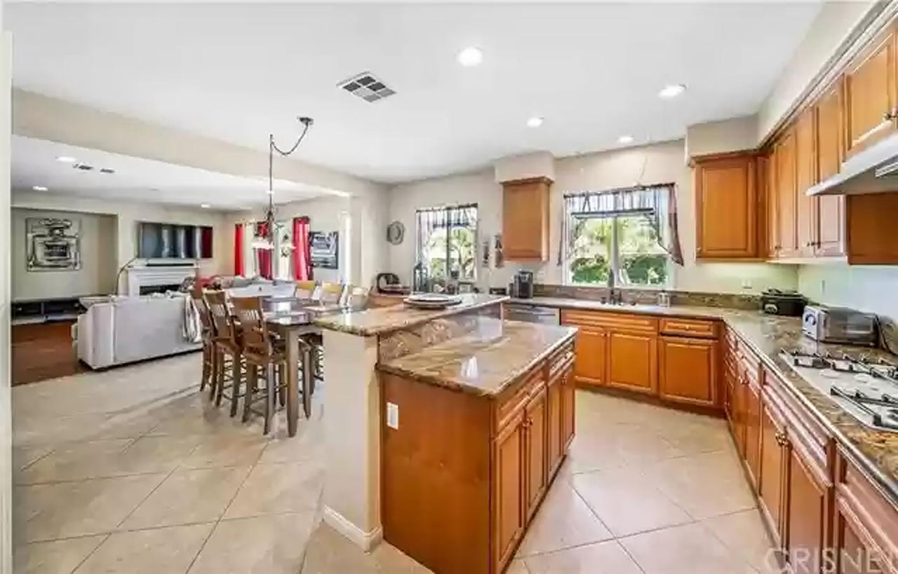 New Dad Aaron Carter List L.A. Home: Tour Inside