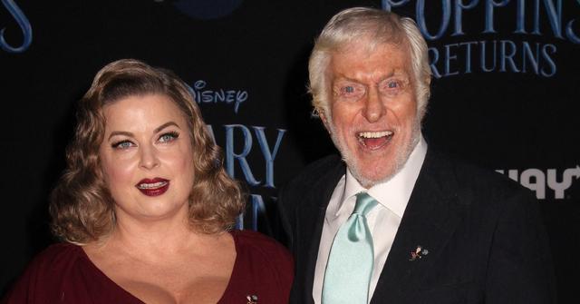 Dick Van Dyke Says Neighbors 'Saved' Him During Wildfire Evacuation