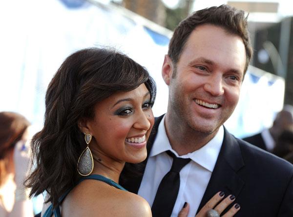 Love Birds! Tamera Mowry And Adam Housley Have Wine Tasting Date Day ...