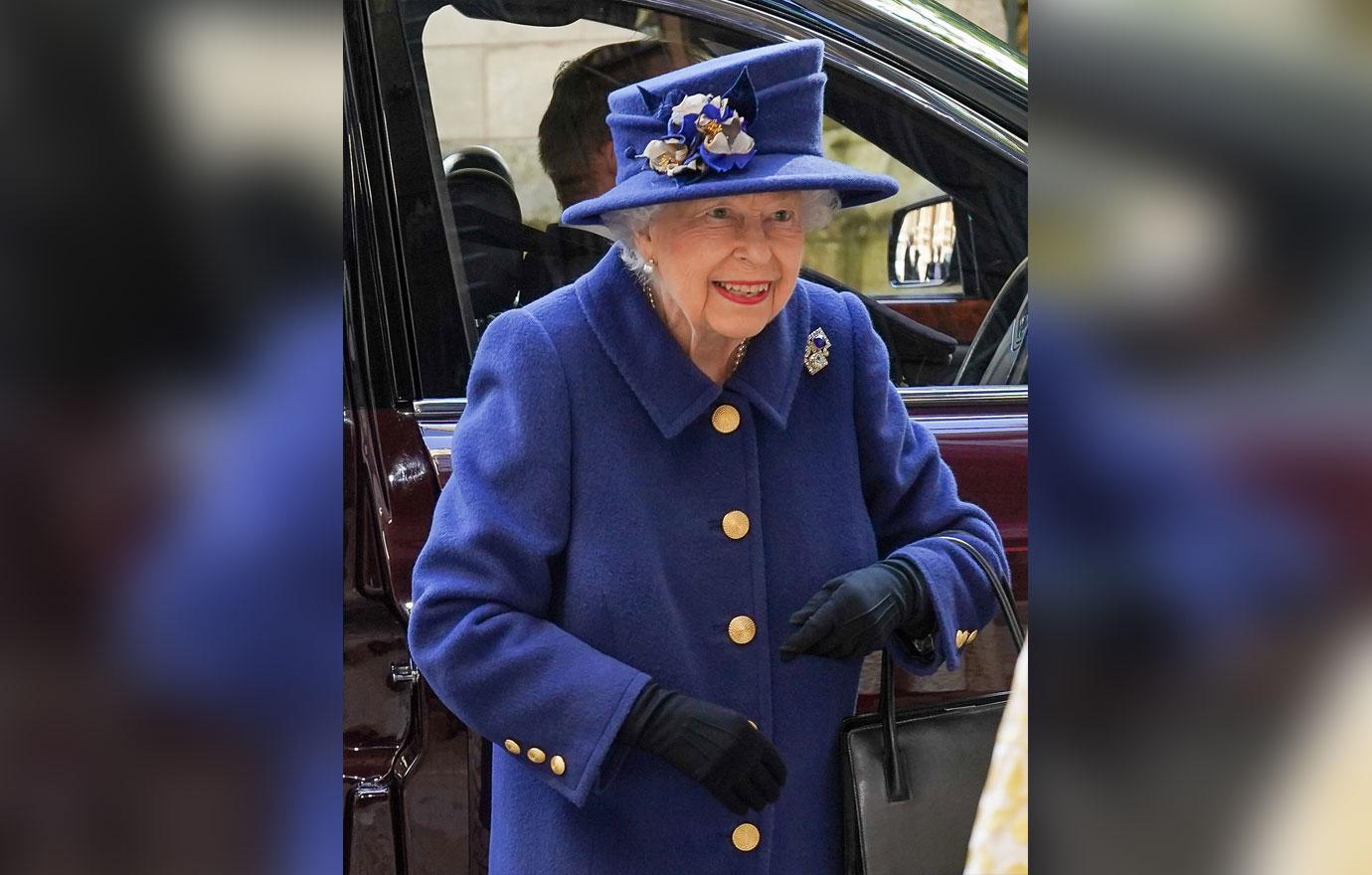 Palace Warning Queen Elizabeth II Is In 'Grave' Condition