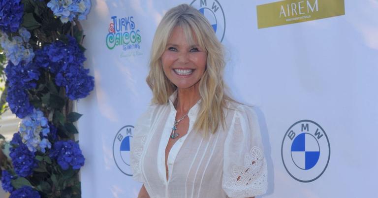 Christie Brinkley's Memoir 'Uptown Girl': Biggest Revelations
