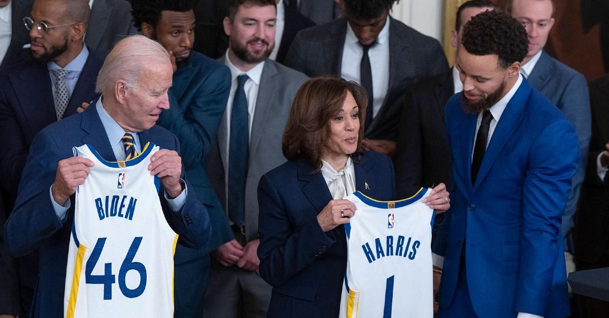 Kamala Harris Refuses To Take A Knee For NBA Photo-Op