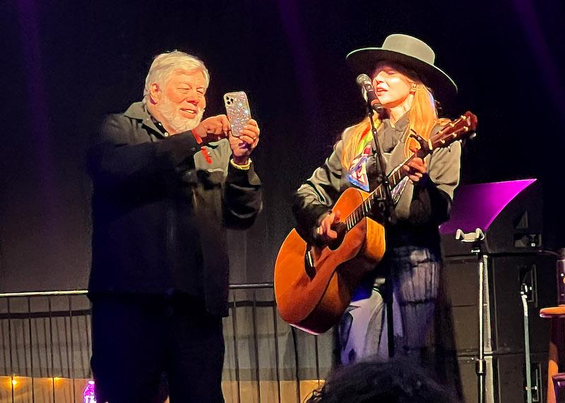 Jewel & Kevin Costner Are 'Seeing Where' Their Romance Goes