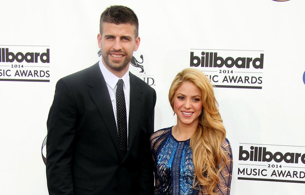 Shakira & Gerard Pique Awkwardly Unite For Son's Game