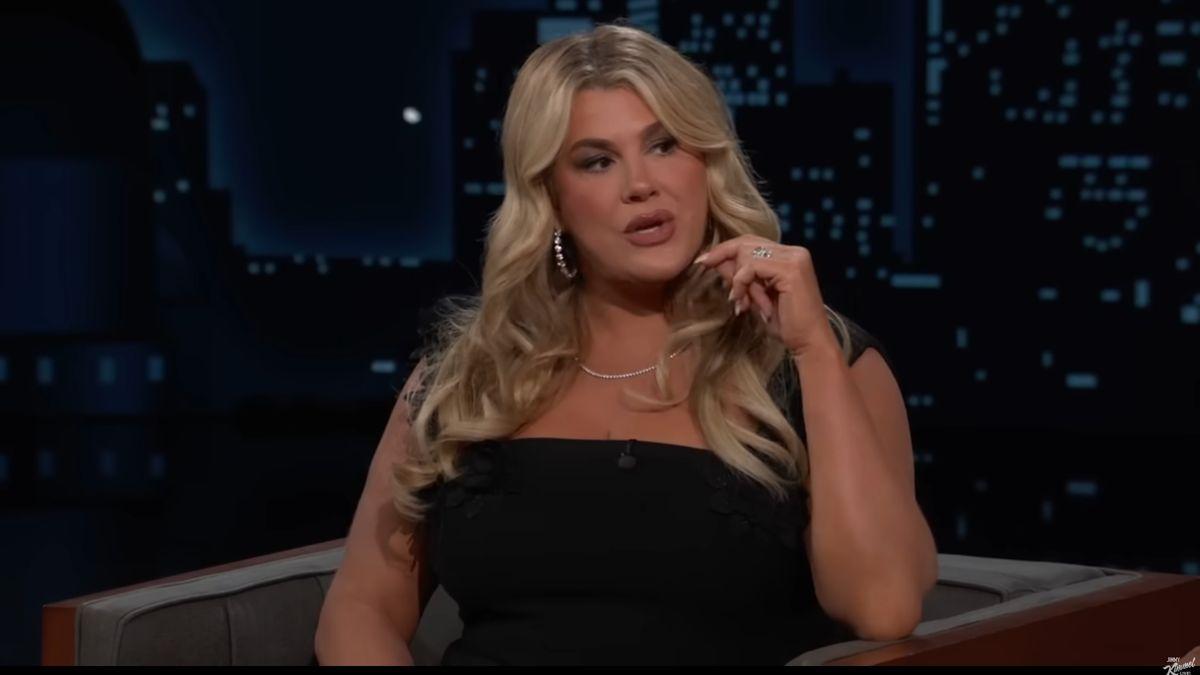 Heather McMahan Thinks Comedians Avoiding Certain Topics Is A 'Cop-Out'