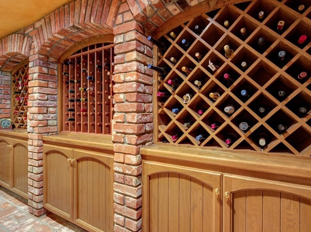 Melody Thomas Scott Sells California Home, Photos