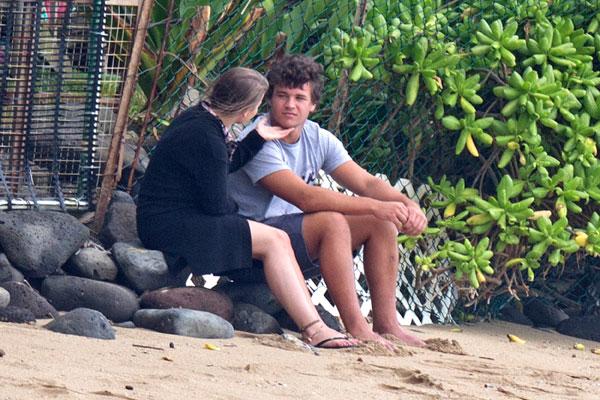 Bindi Irwin Shows Off Her Bikini Body And Shares Steamy Kiss With ...